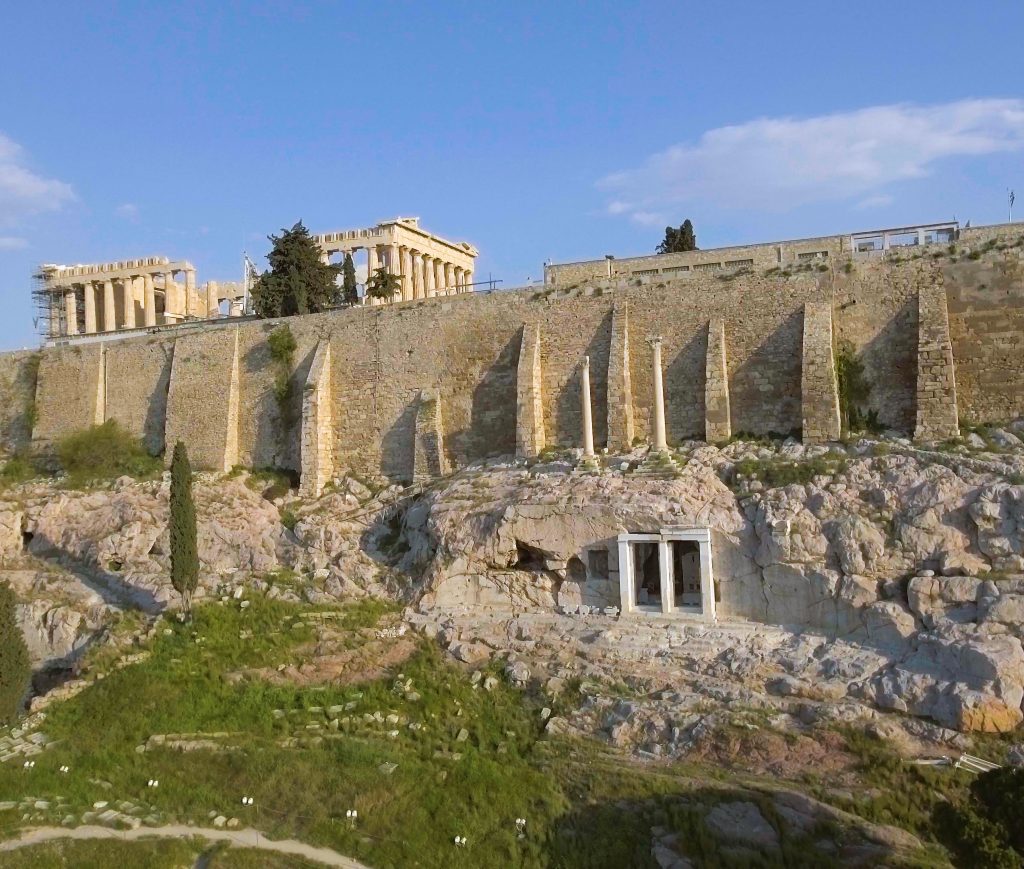 Χορηγικό μνημείο του Θρασύλλου και ο Ι. Ν. της Παναγίας της ...